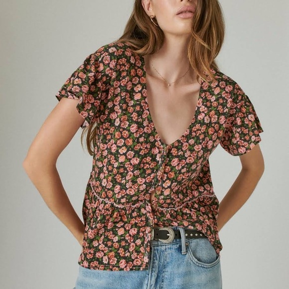 Lucky Brand | Tops | Nwot Crop Lucky Brand Floral Button Mid Crop Top ...